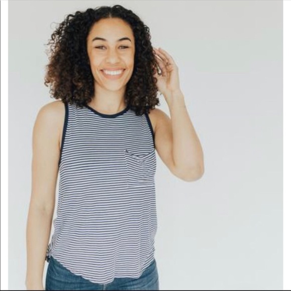 Carly Jean Los Angeles | Tops | Carly Jean Los Angeles Tank | Poshmark